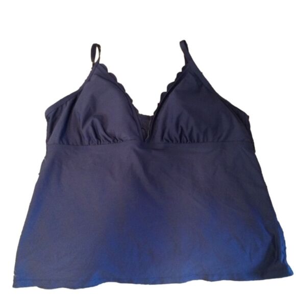 Freestyle | Swim | Freestyle Navy Bluescalloped Neckline Tankini Top ...